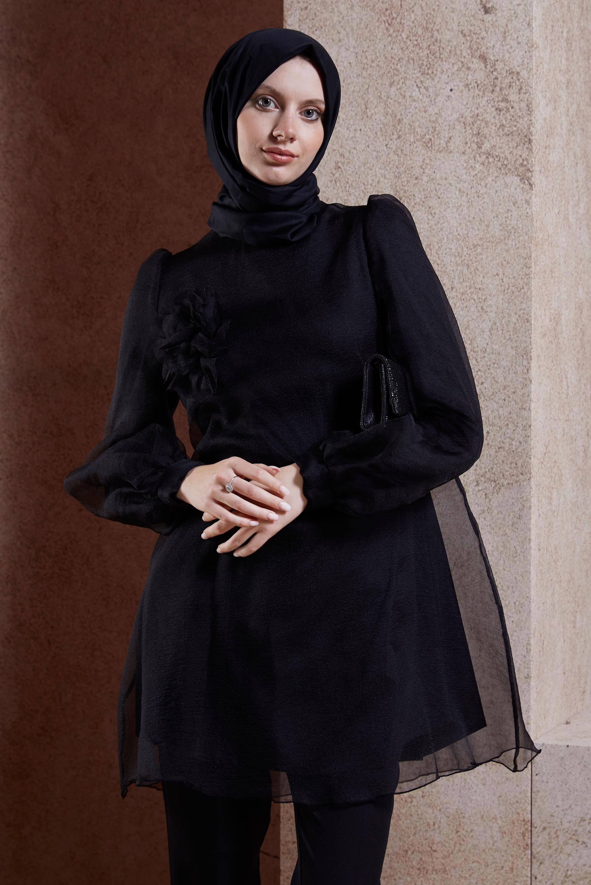 TUNIC WITH ACCESSORY DETAIL | ALVİNA